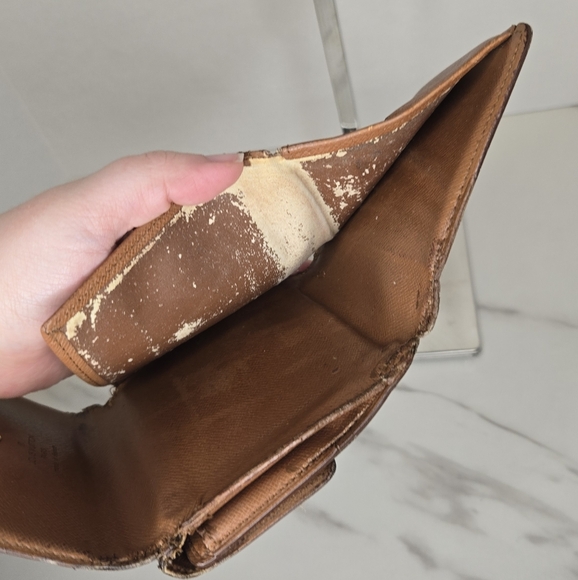 Louis Vuitton | Bags | Louis Vuitton Monogram Snap Compact Wallet ...